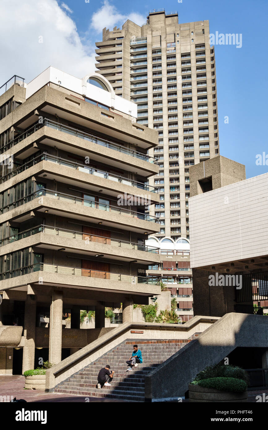 London concrete hi-res stock photography and images - Alamy