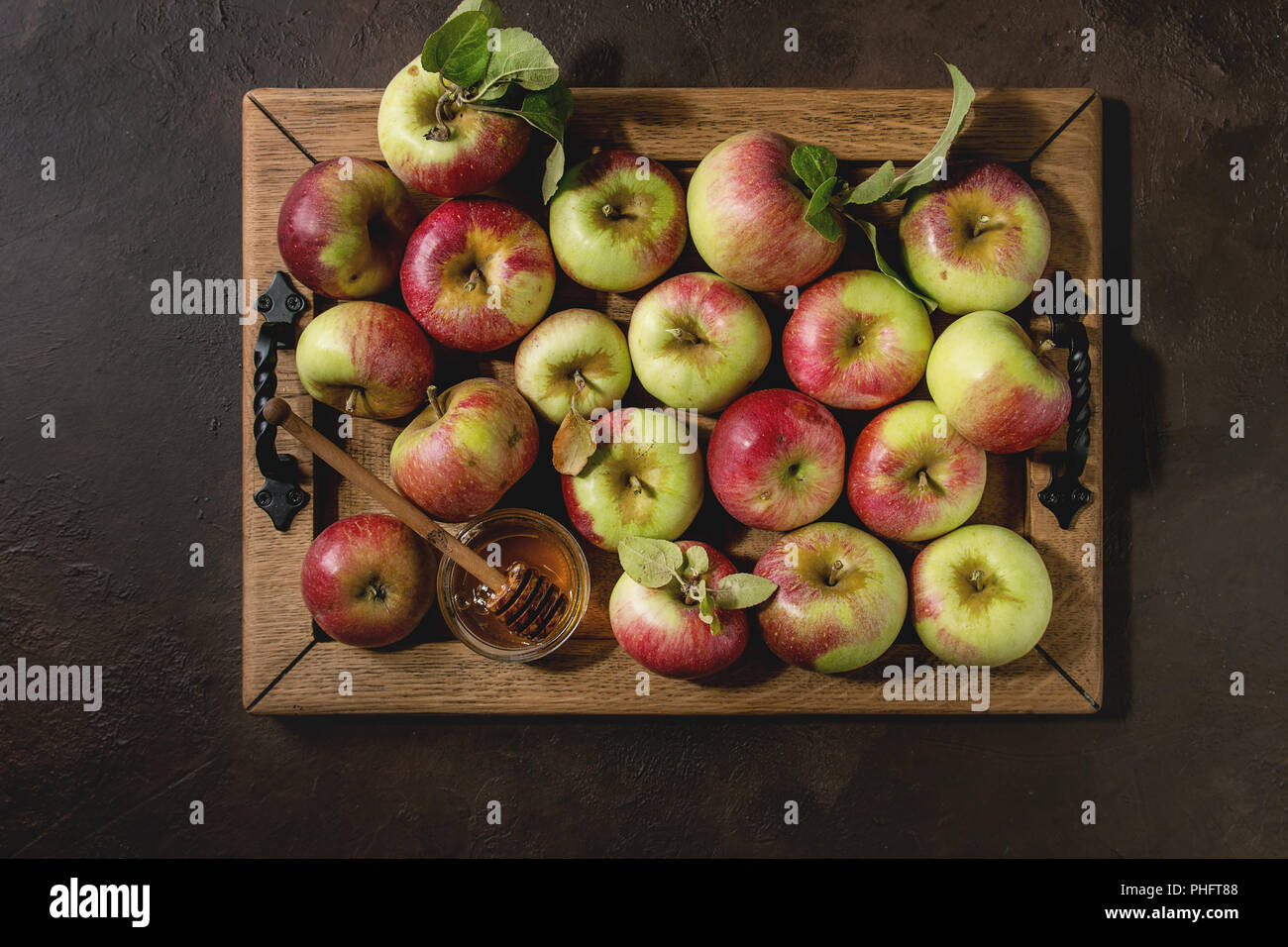 Fresh ripe apples honey hi-res stock photography and images - Alamy