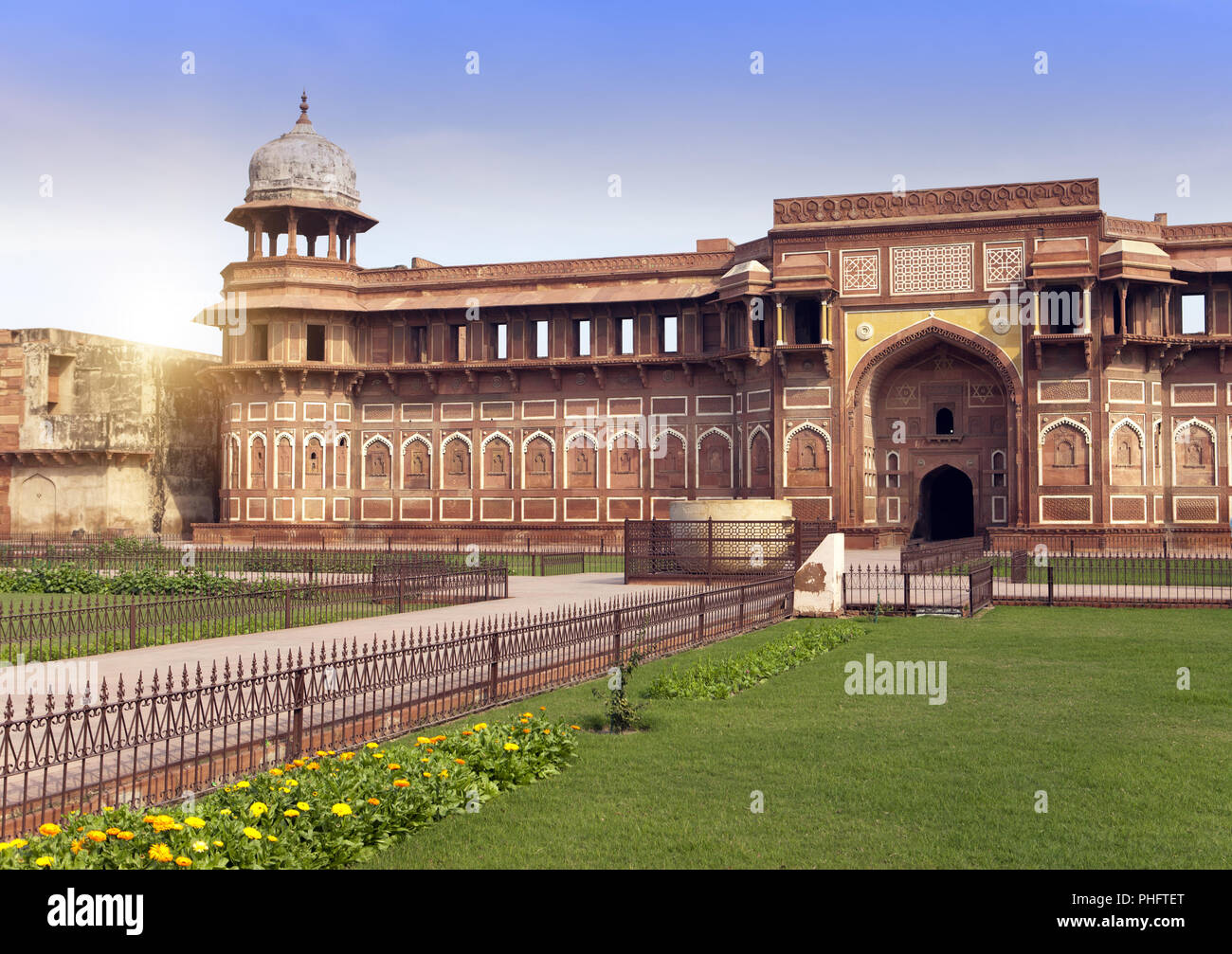Red fort inside. Agra. India Stock Photo - Alamy