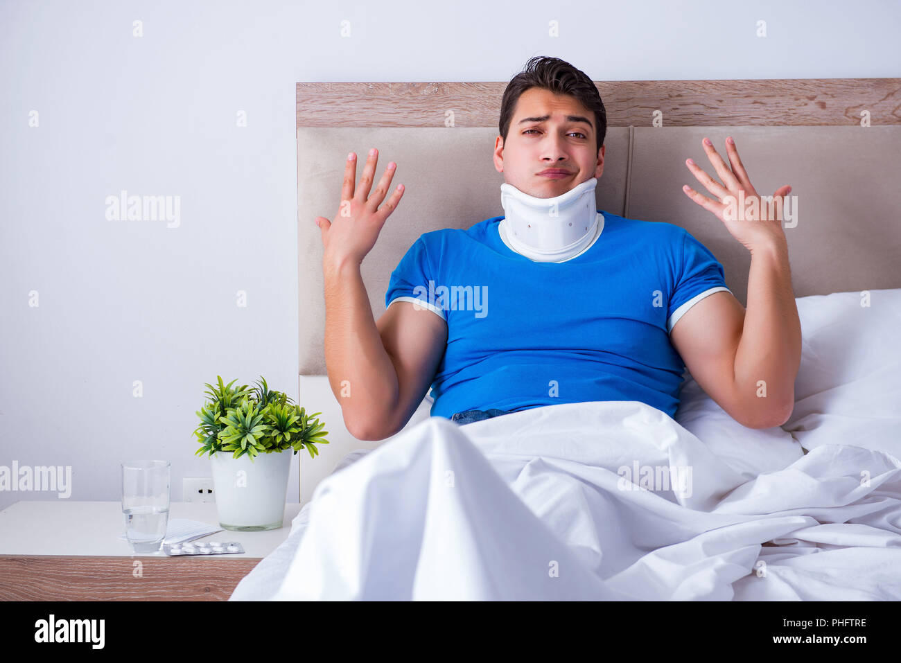 Neck injury bed hi-res stock photography and images - Alamy