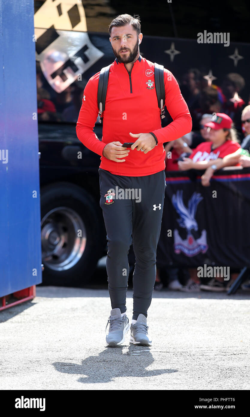 Southampton's Charlie Austin during the Premier League match at ...