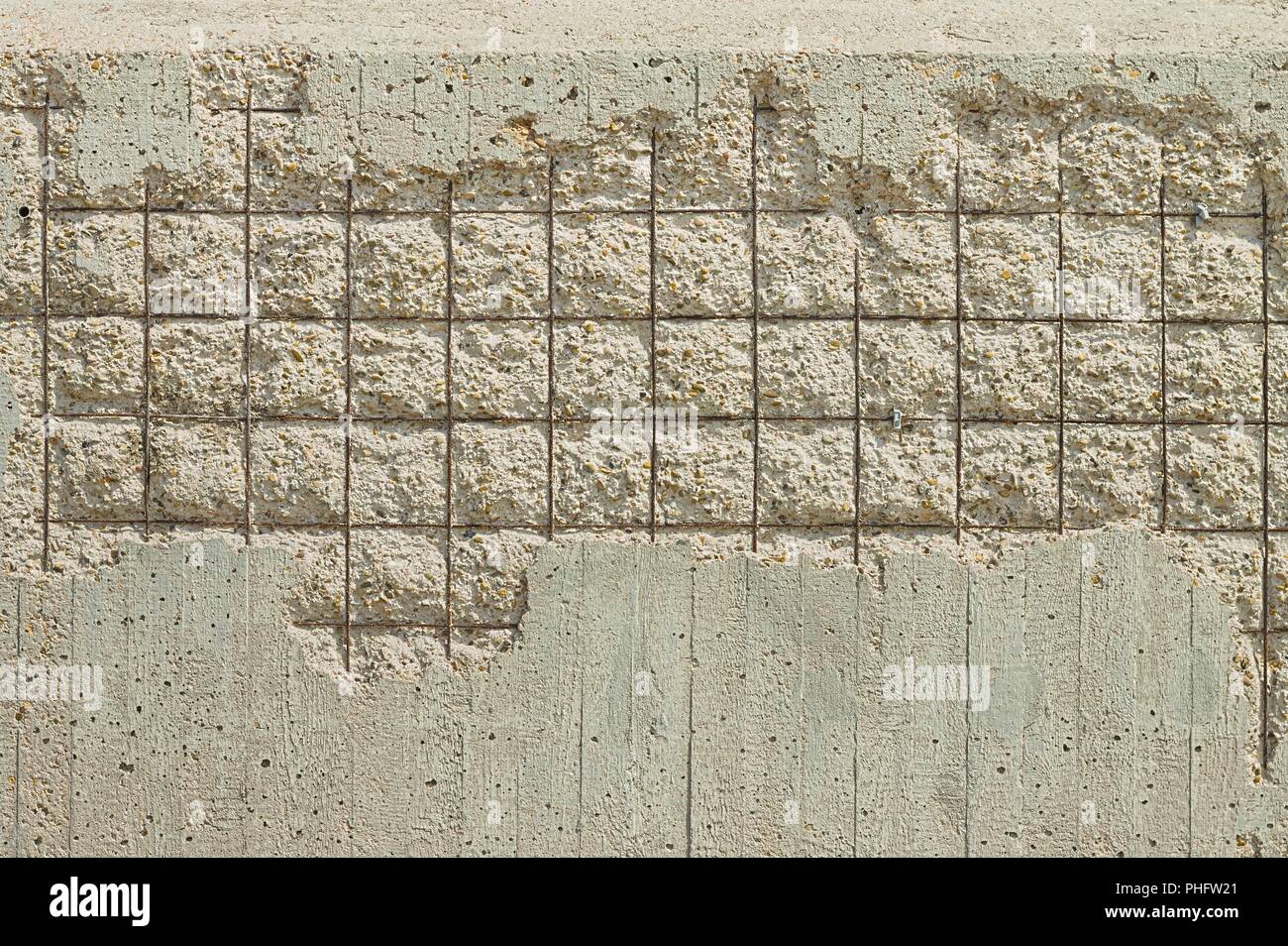 Concrete spalling hi-res stock photography and images - Alamy