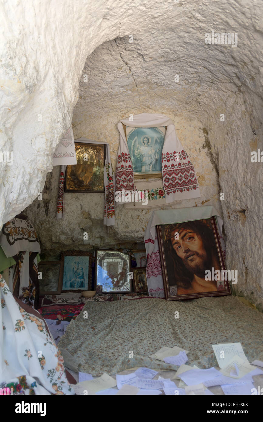 Monastery caves hi-res stock photography and images - Alamy