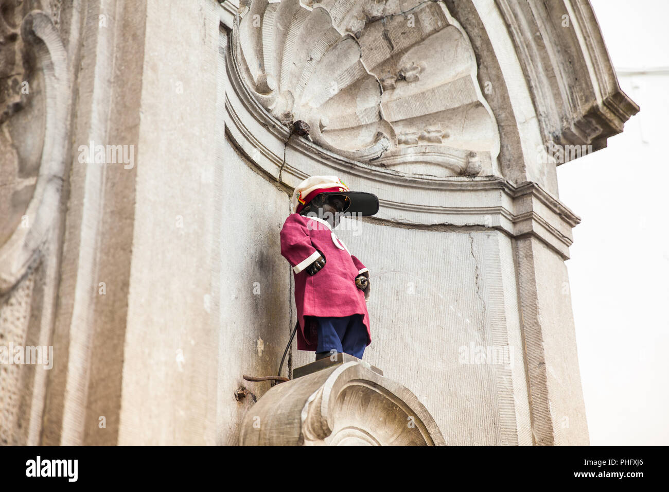 Famous Manneke pis statue in Brussels Stock Photo - Alamy