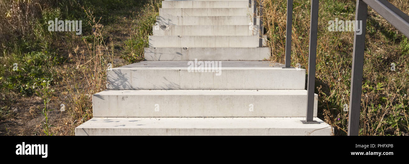 Outside stairs hi-res stock photography and images - Alamy
