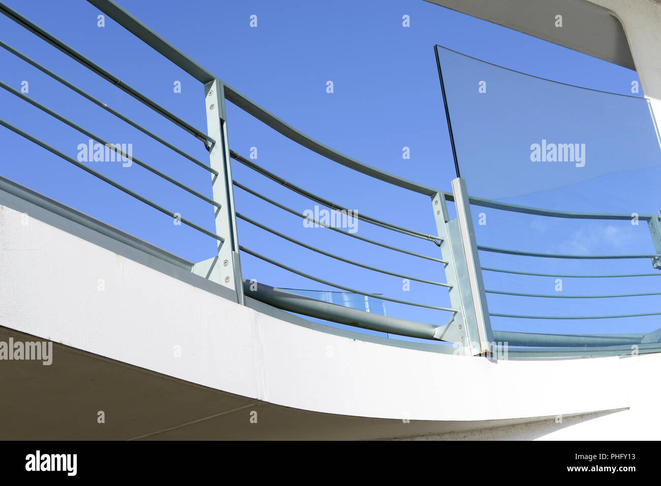 Modern bridge railing hi-res stock photography and images - Alamy