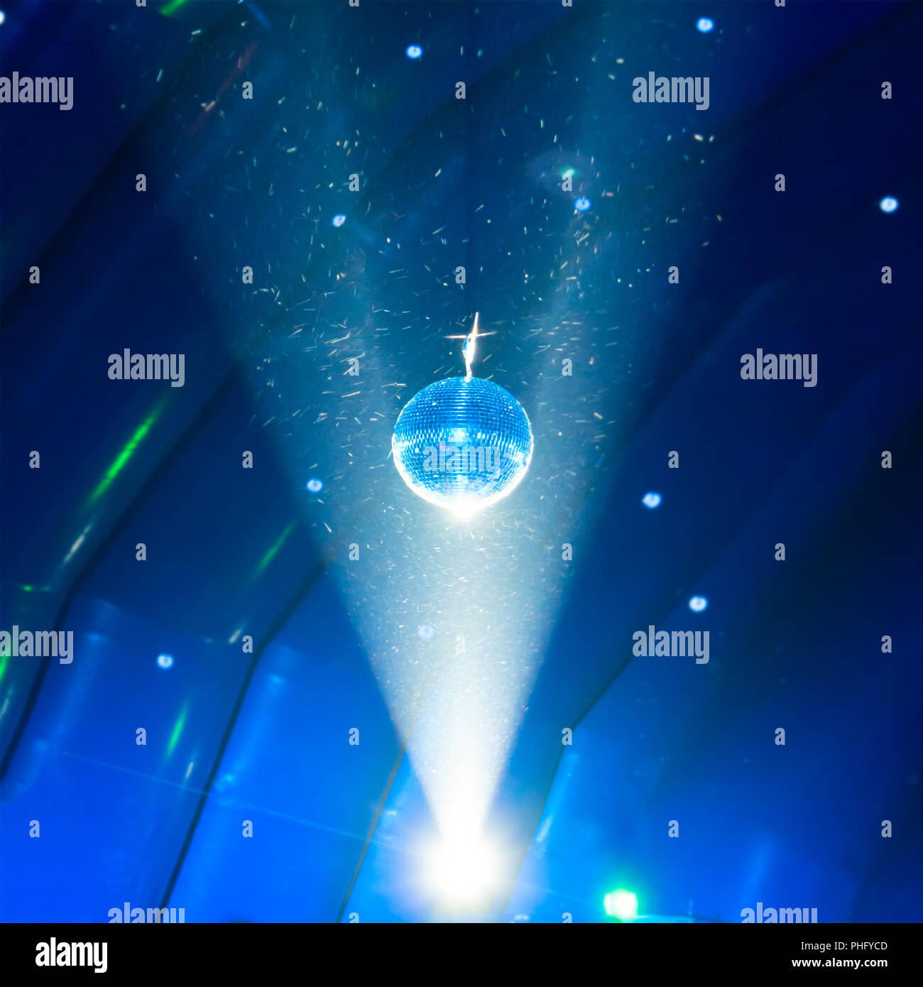 Show n shine hi-res stock photography and images - Alamy