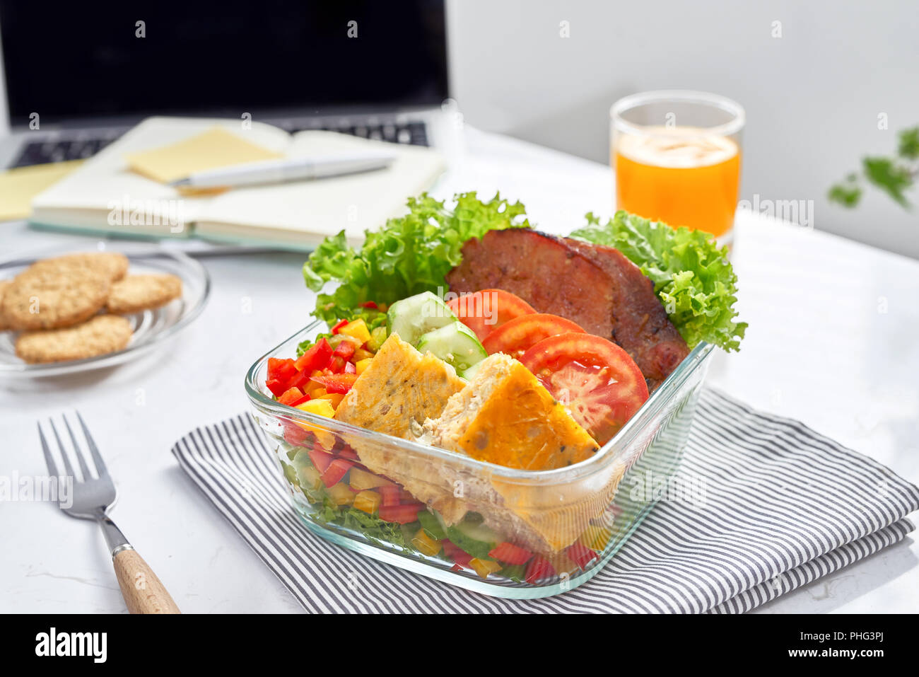 Sandwich box box from above hi-res stock photography and images - Alamy