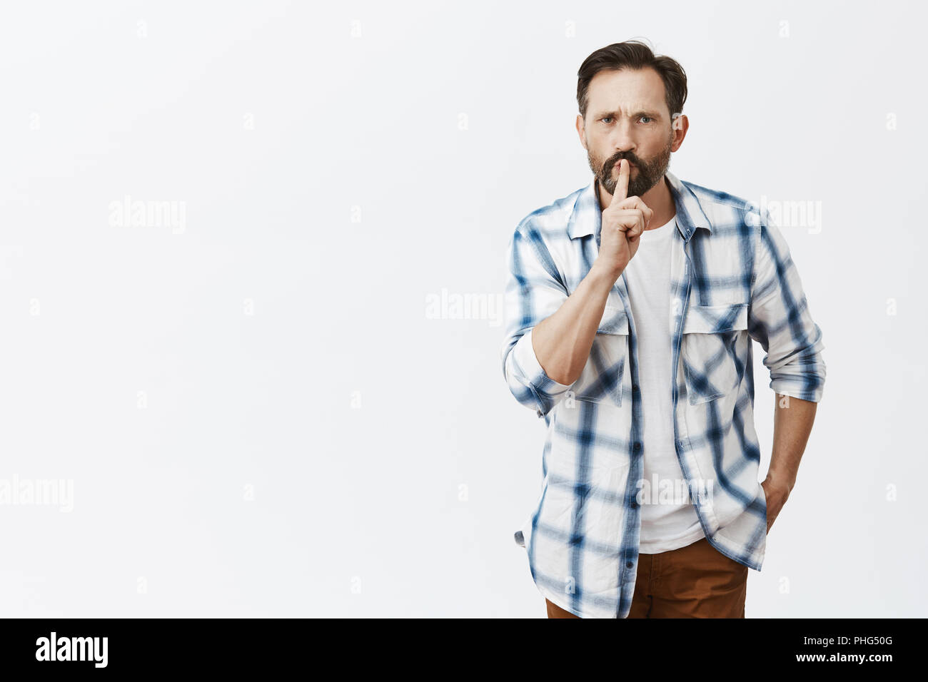 Hands shush hi-res stock photography and images - Alamy