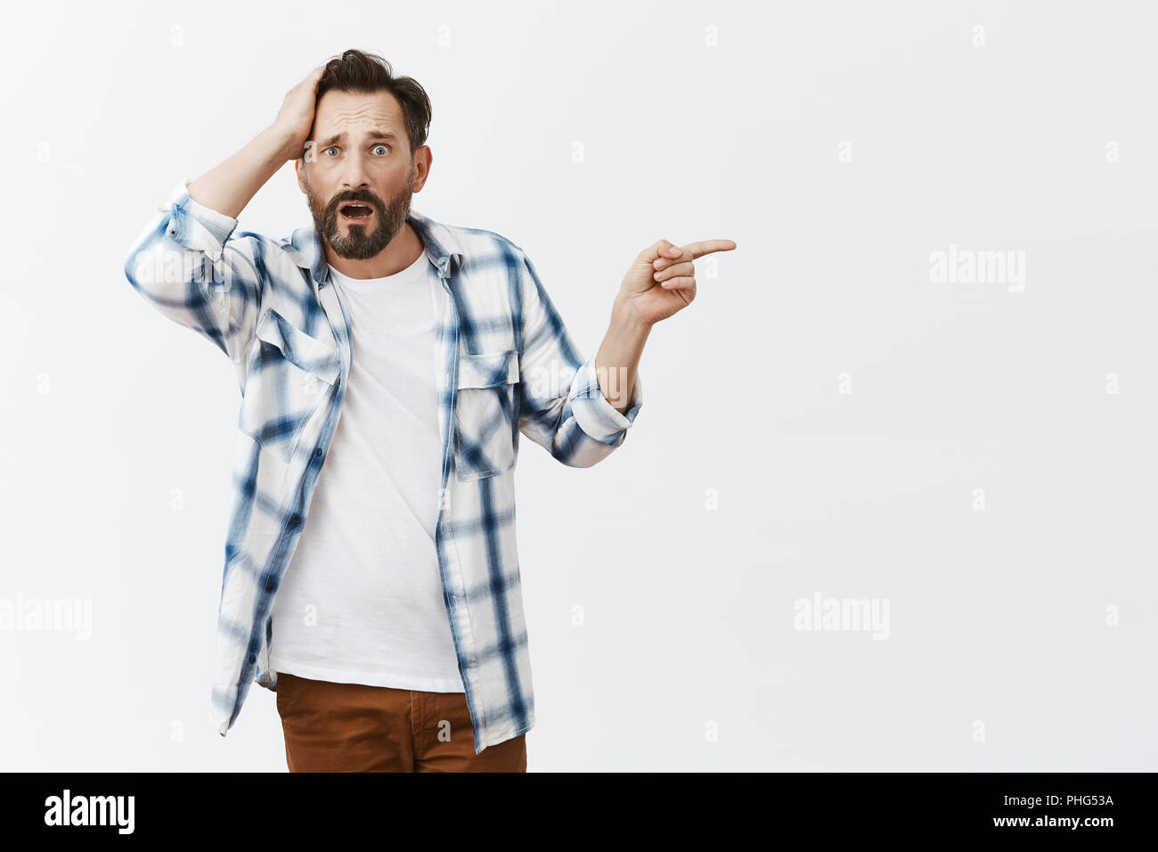 Poor guy bumped with head and pointing right while whining. Displeased ...