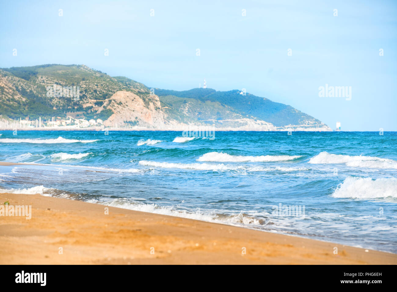Long waves hi-res stock photography and images - Alamy