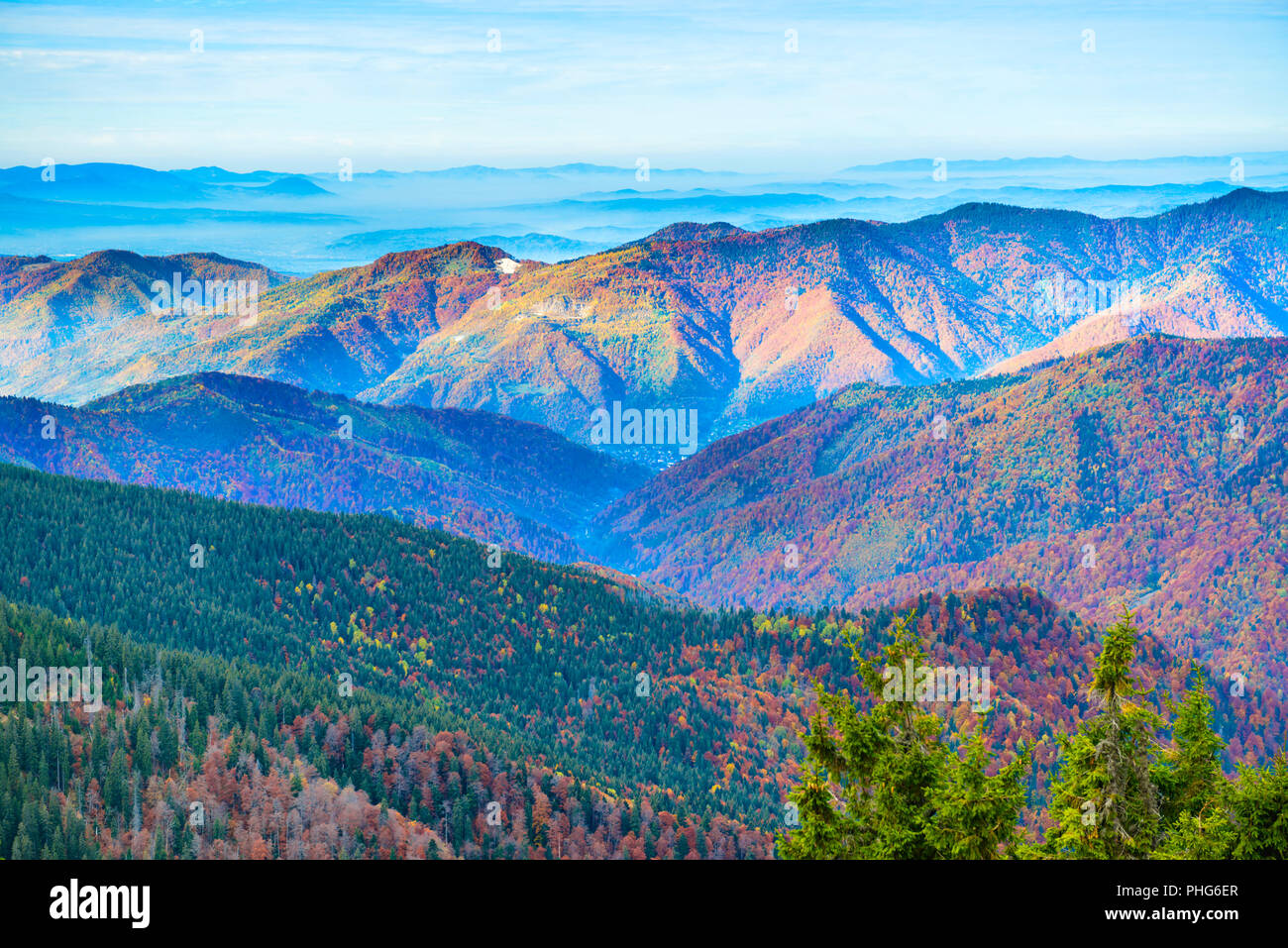 Majestic mountain ranges hi-res stock photography and images - Alamy
