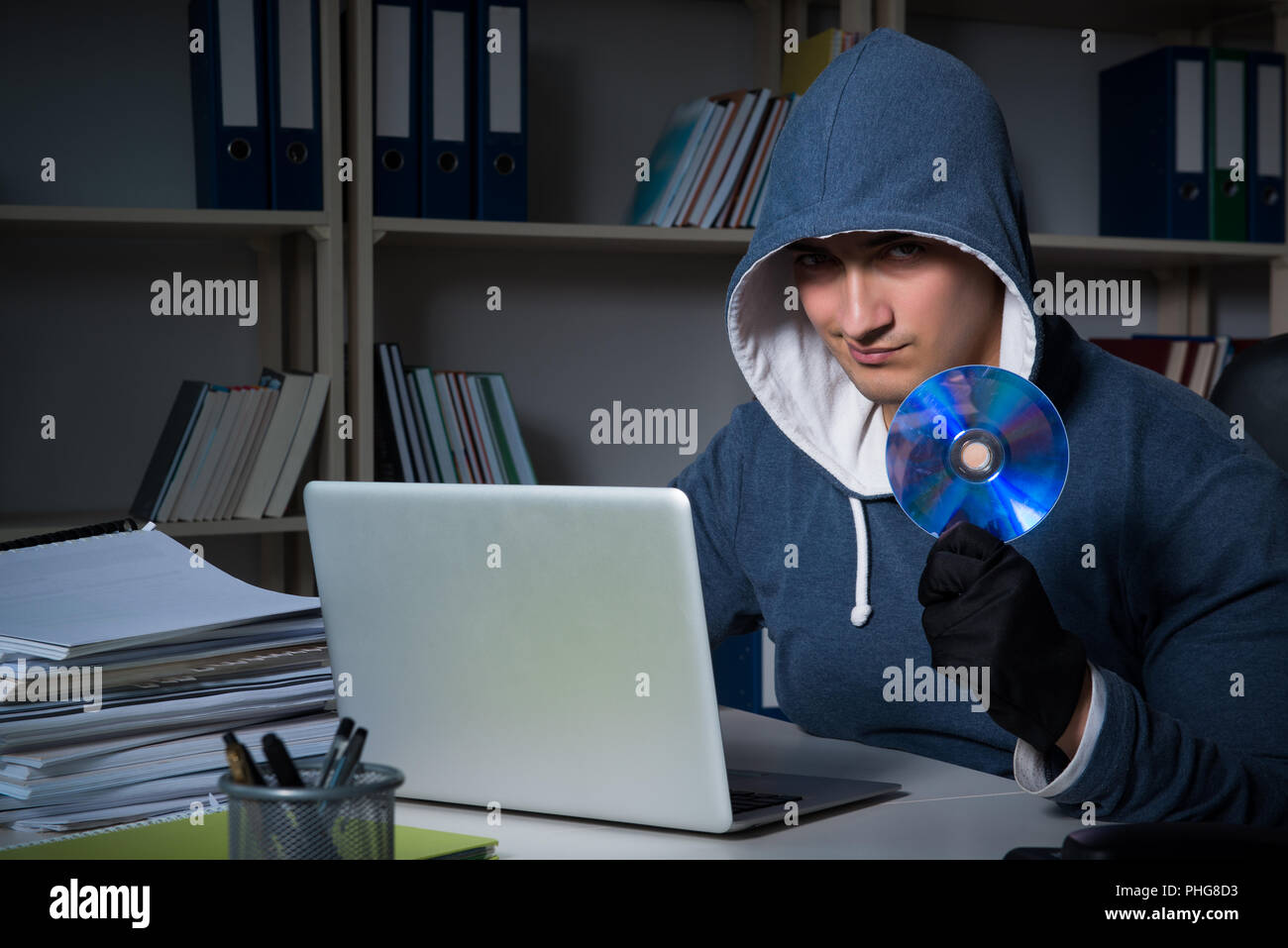 P hacking hi-res stock photography and images - Alamy