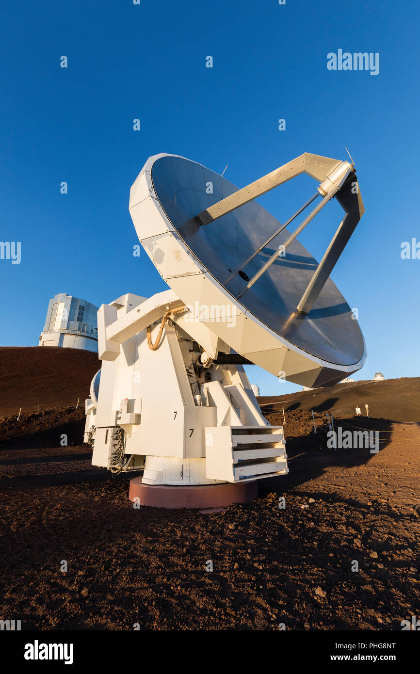 Mauna Kea Smithsonian Submillimeter Array, Big Island, Hawaii Stock ...