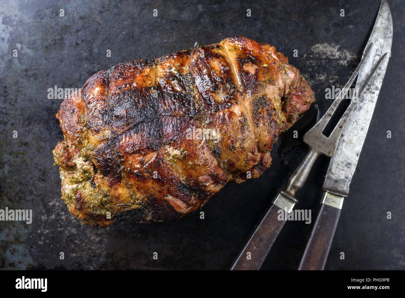Metal sheet sheep hi-res stock photography and images - Alamy