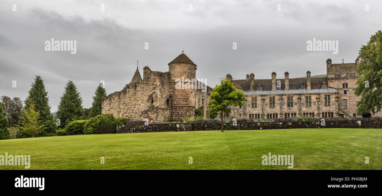 Falkland palace hi-res stock photography and images - Alamy