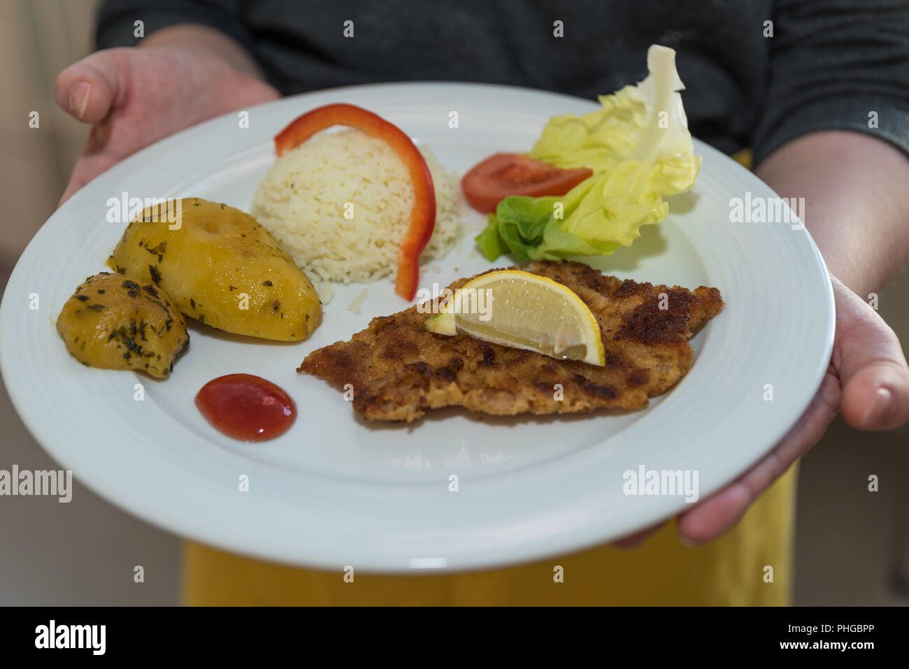 Turkey schnitzel hi-res stock photography and images - Alamy