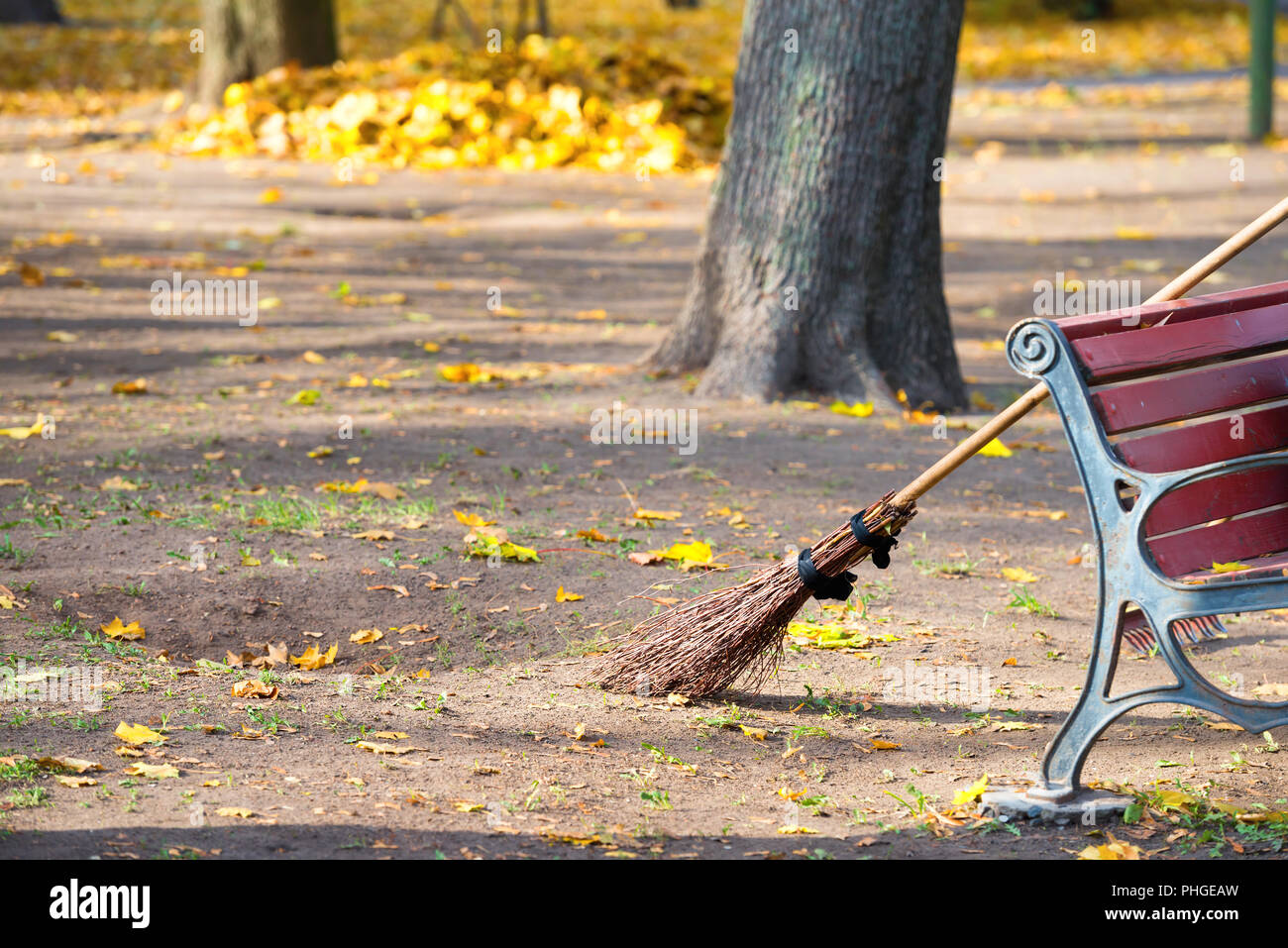 Cleaning up the backyard hi-res stock photography and images - Alamy