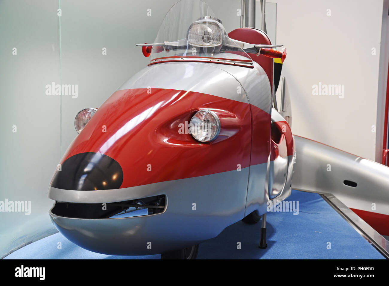 Piaggio vespa museum hi-res stock photography and images - Alamy