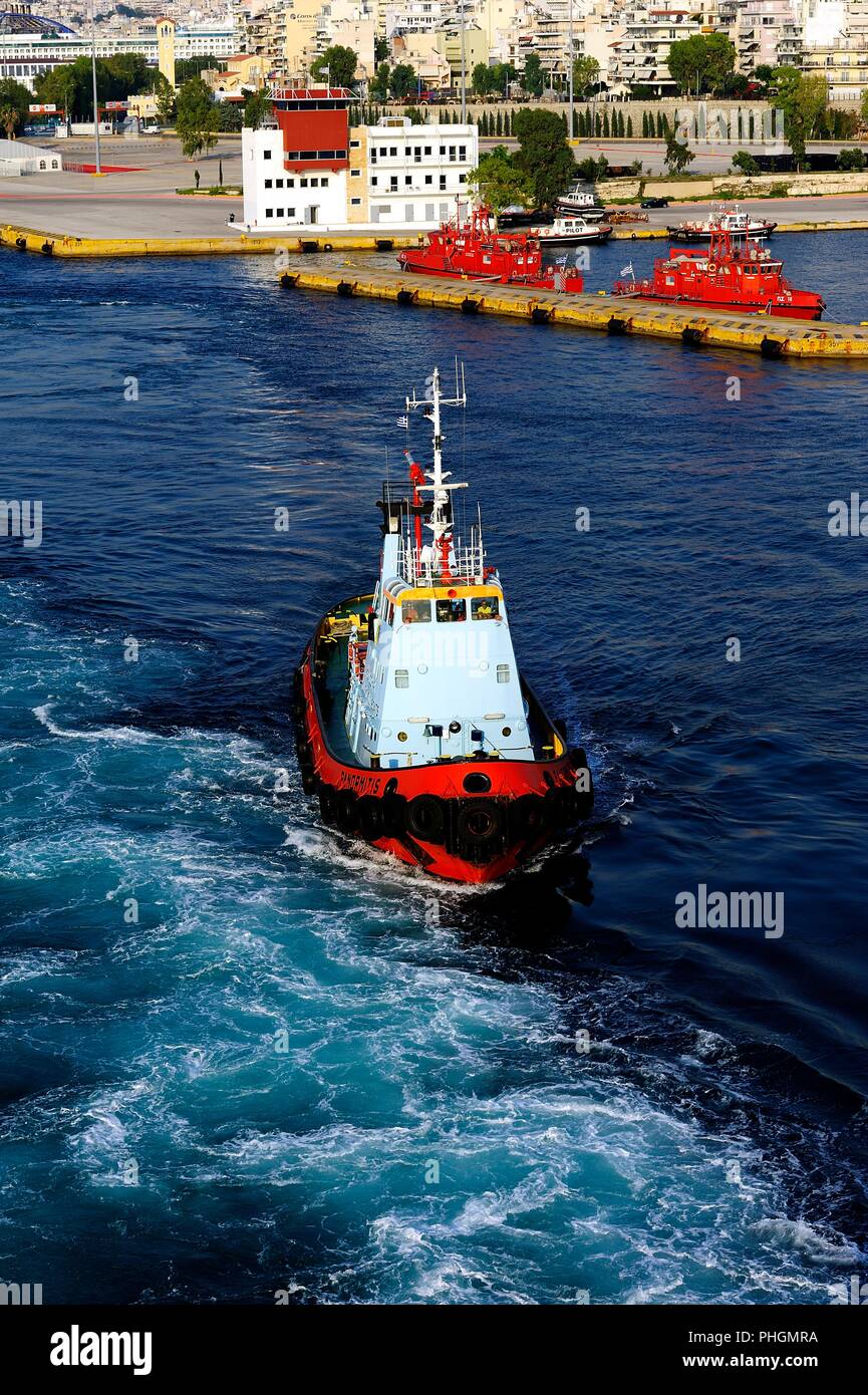 Hellenic tug boats hi-res stock photography and images - Alamy