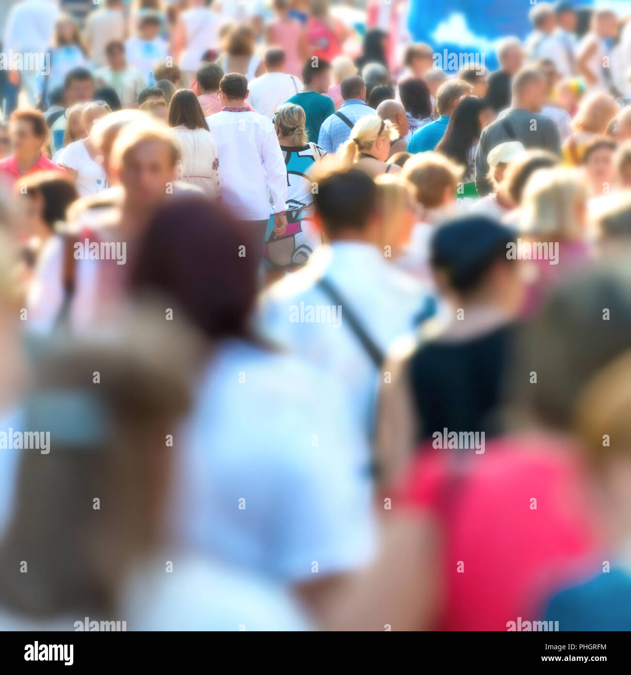 Crowded street people walking city hi-res stock photography and images ...