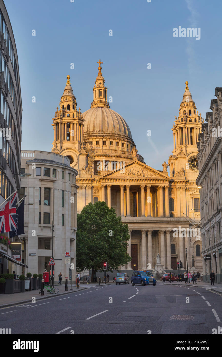Ludgate hill london hi-res stock photography and images - Alamy
