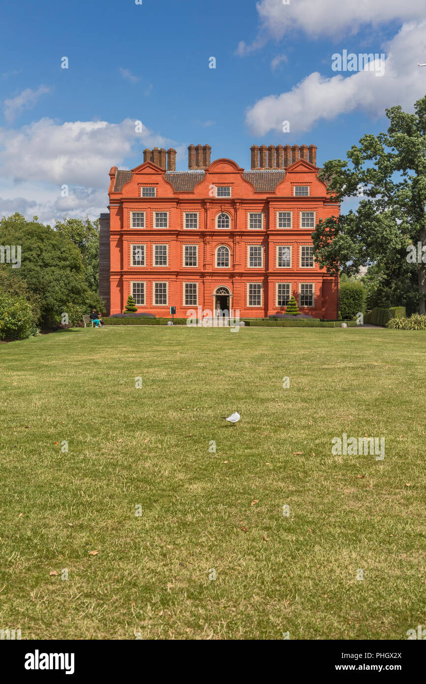 Old kew palace hi-res stock photography and images - Alamy