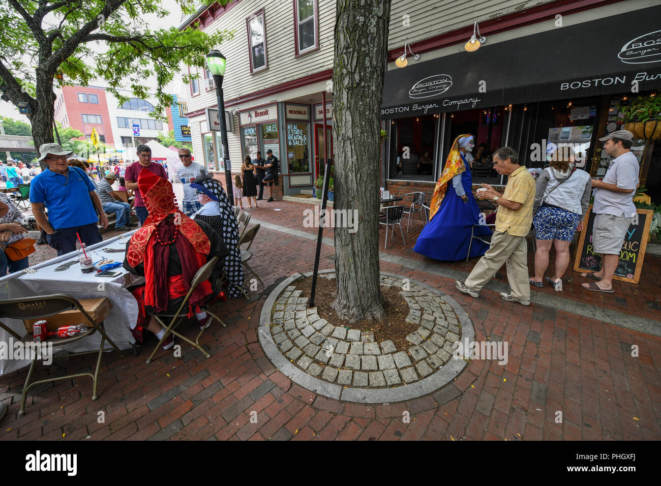 Davis Square High Resolution Stock Photography and Images - Alamy