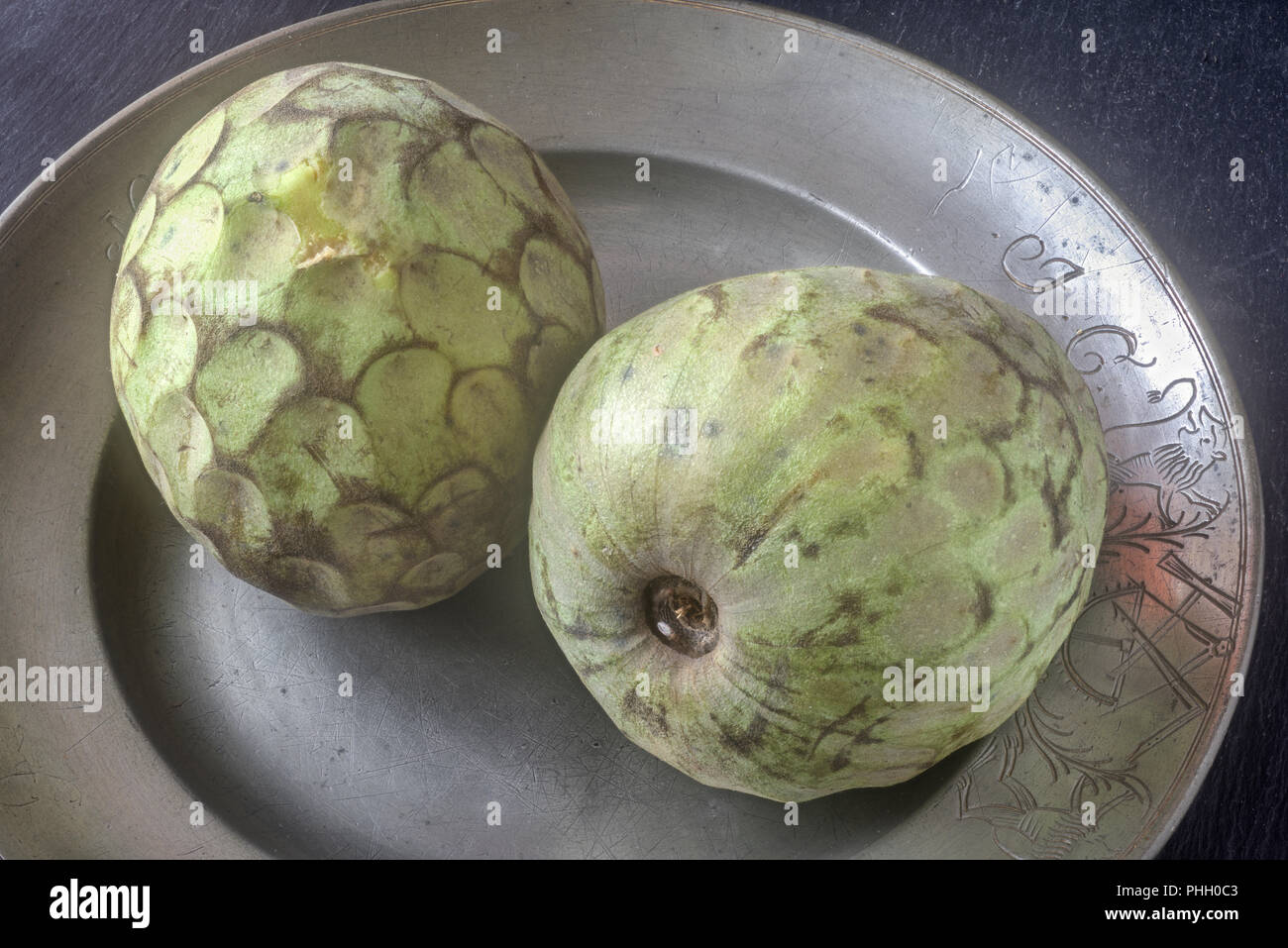 Cherimoyas hi-res stock photography and images - Alamy