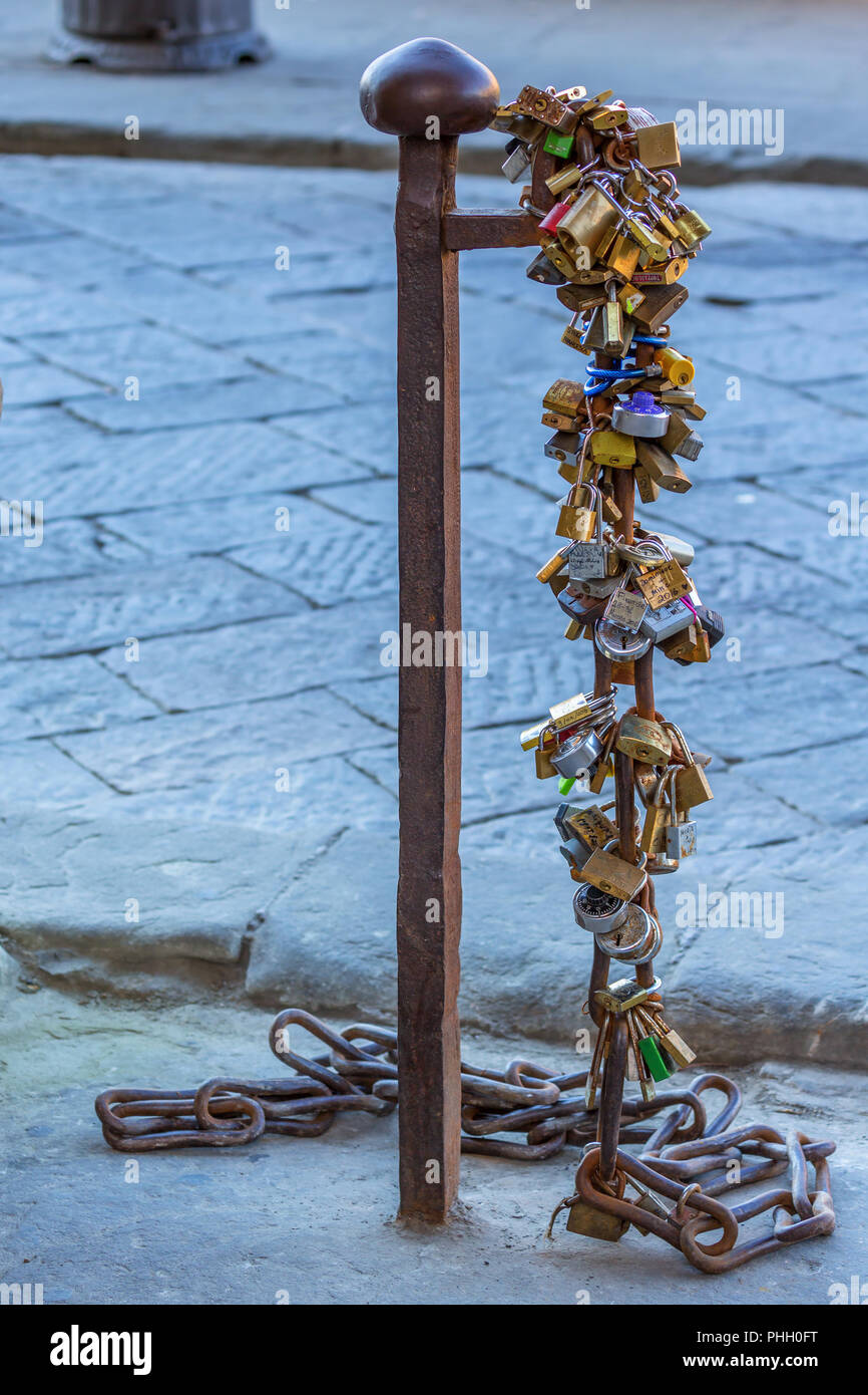 Objects in the street hi-res stock photography and images - Alamy