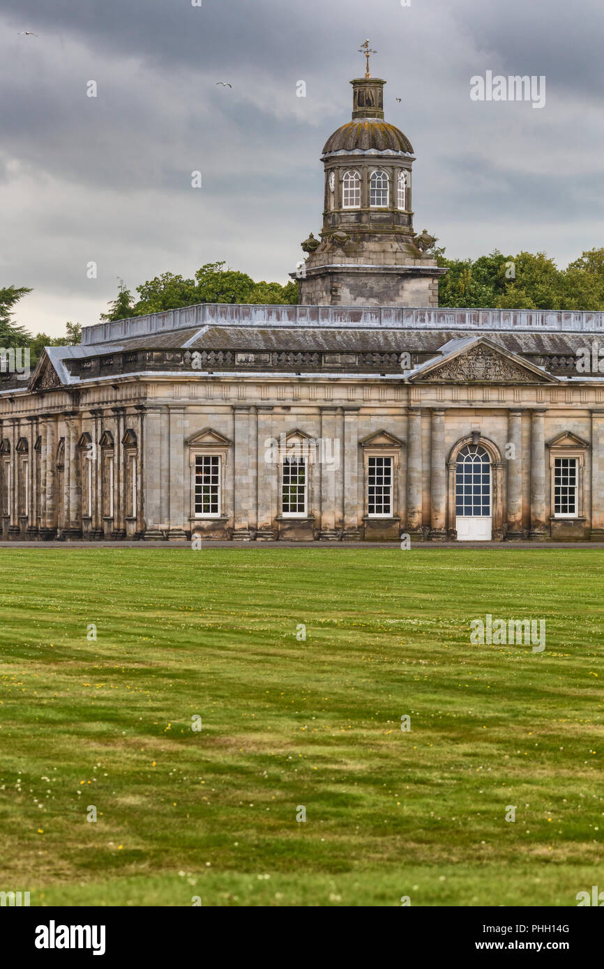 Hopetoun tower hi-res stock photography and images - Alamy