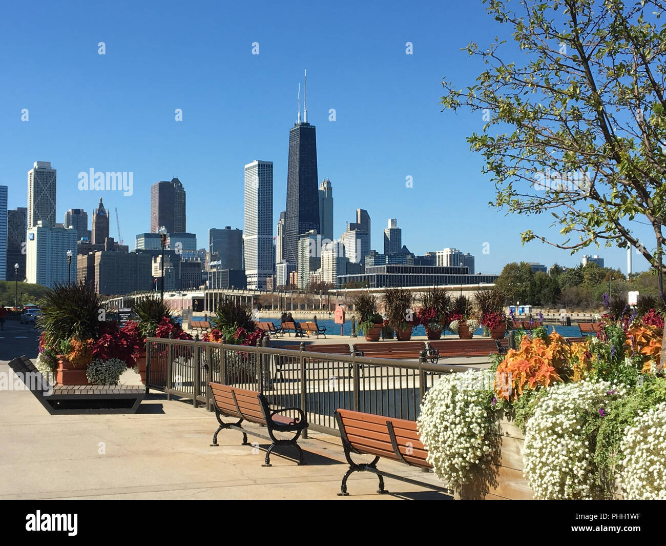 Chicago bridge house hi-res stock photography and images - Alamy