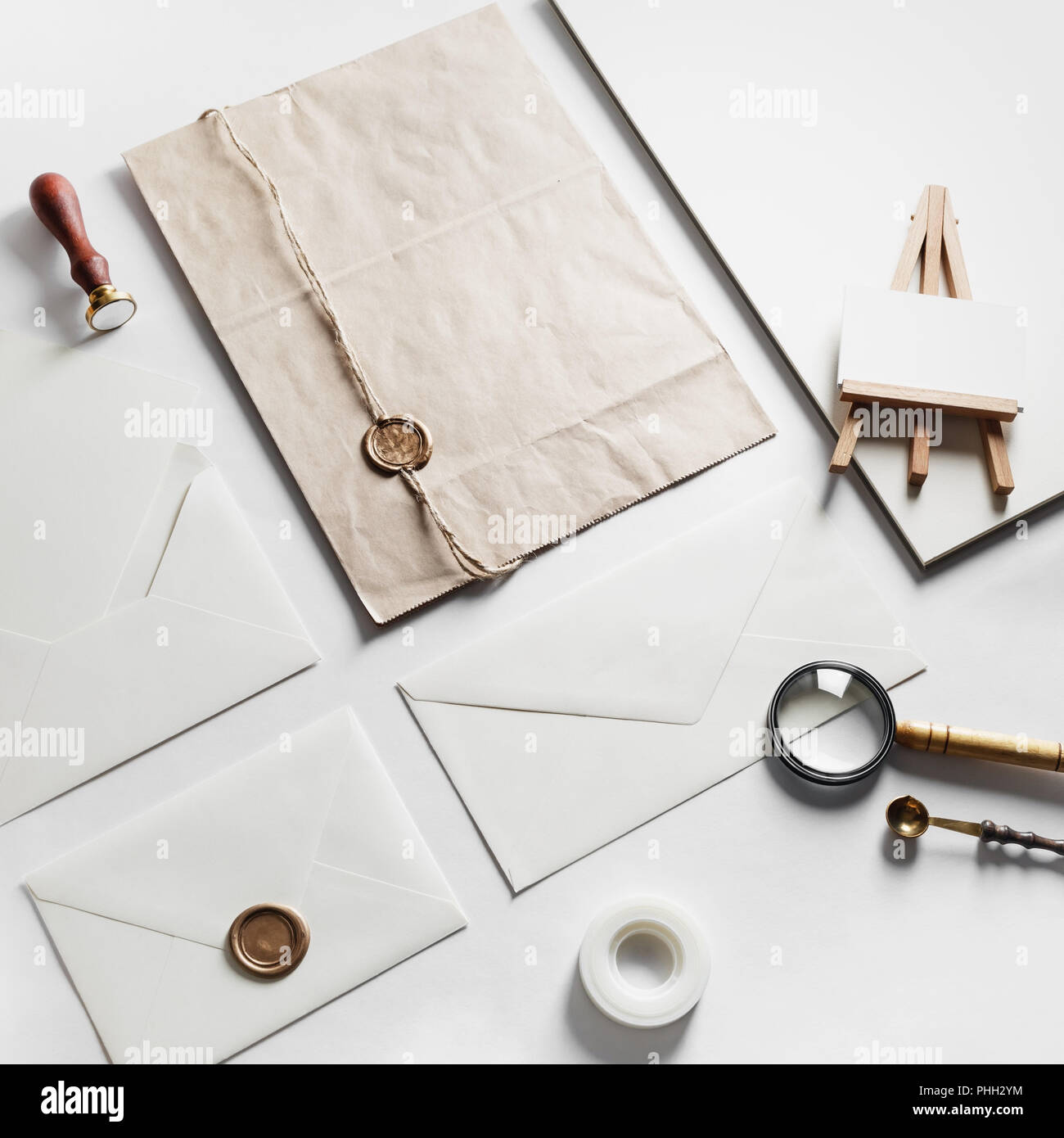 Blank vintage stationery Stock Photo - Alamy