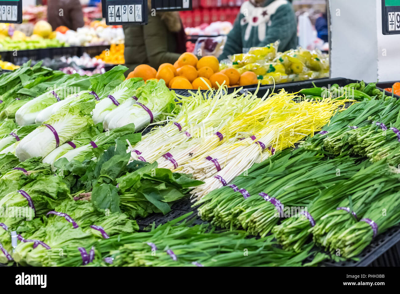 Fresh fruit vegetables sale hi-res stock photography and images - Alamy
