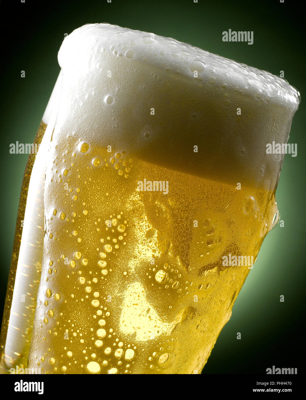 mug of frothy beer Stock Photo - Alamy