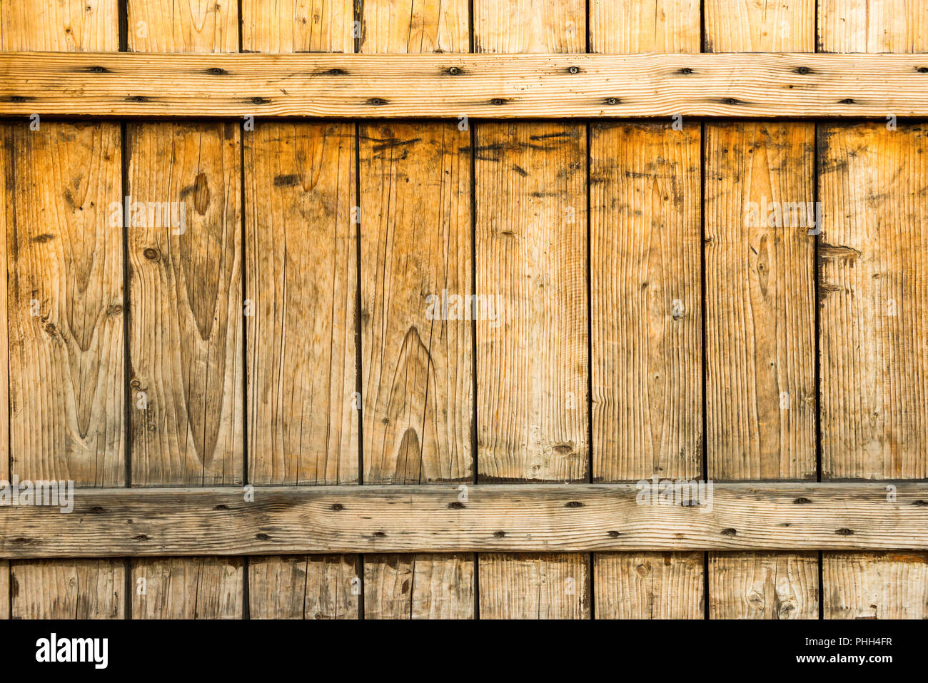 Dark old wood fence Stock Photo - Alamy