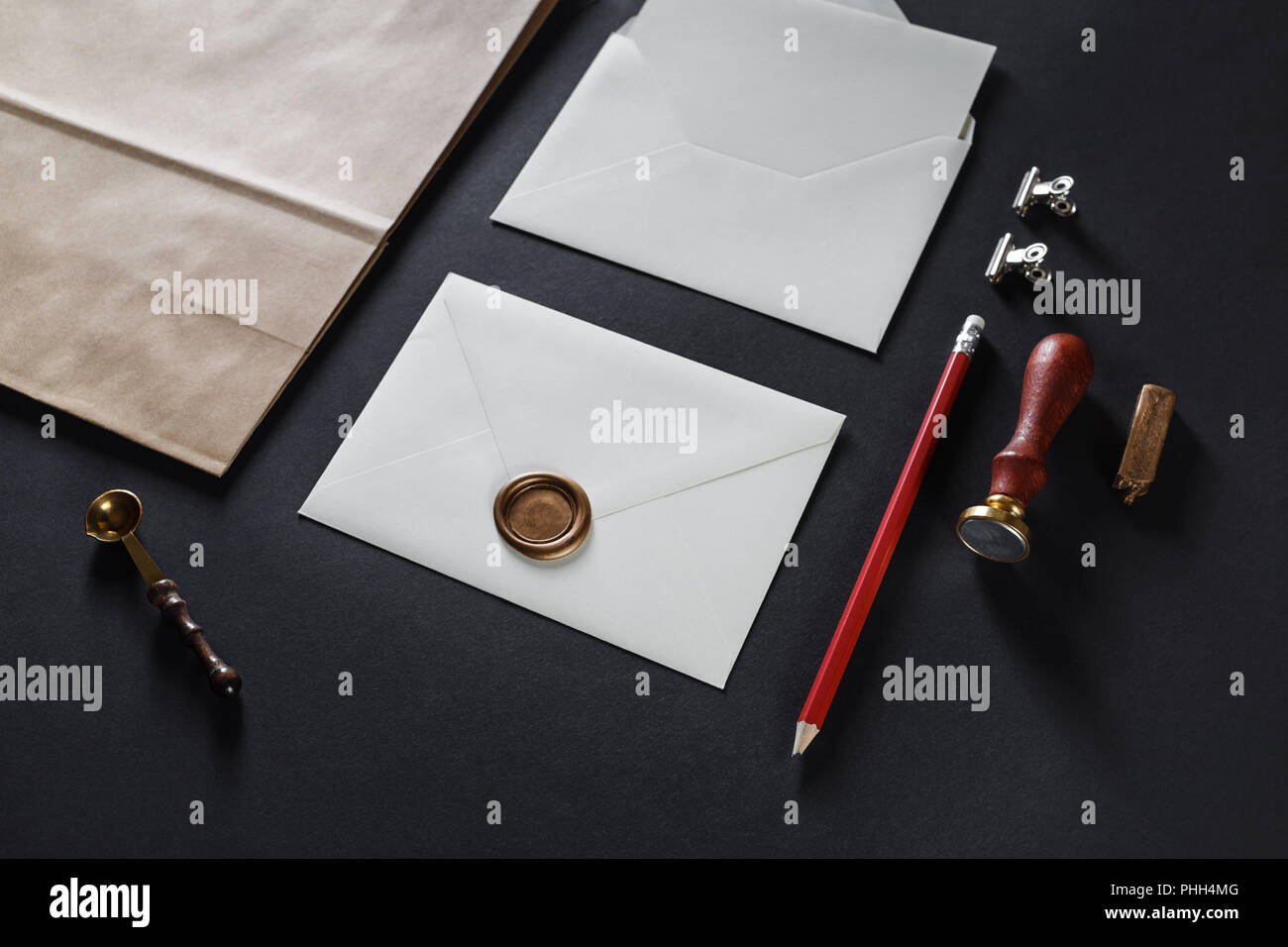 Vintage envelopes hi-res stock photography and images - Alamy
