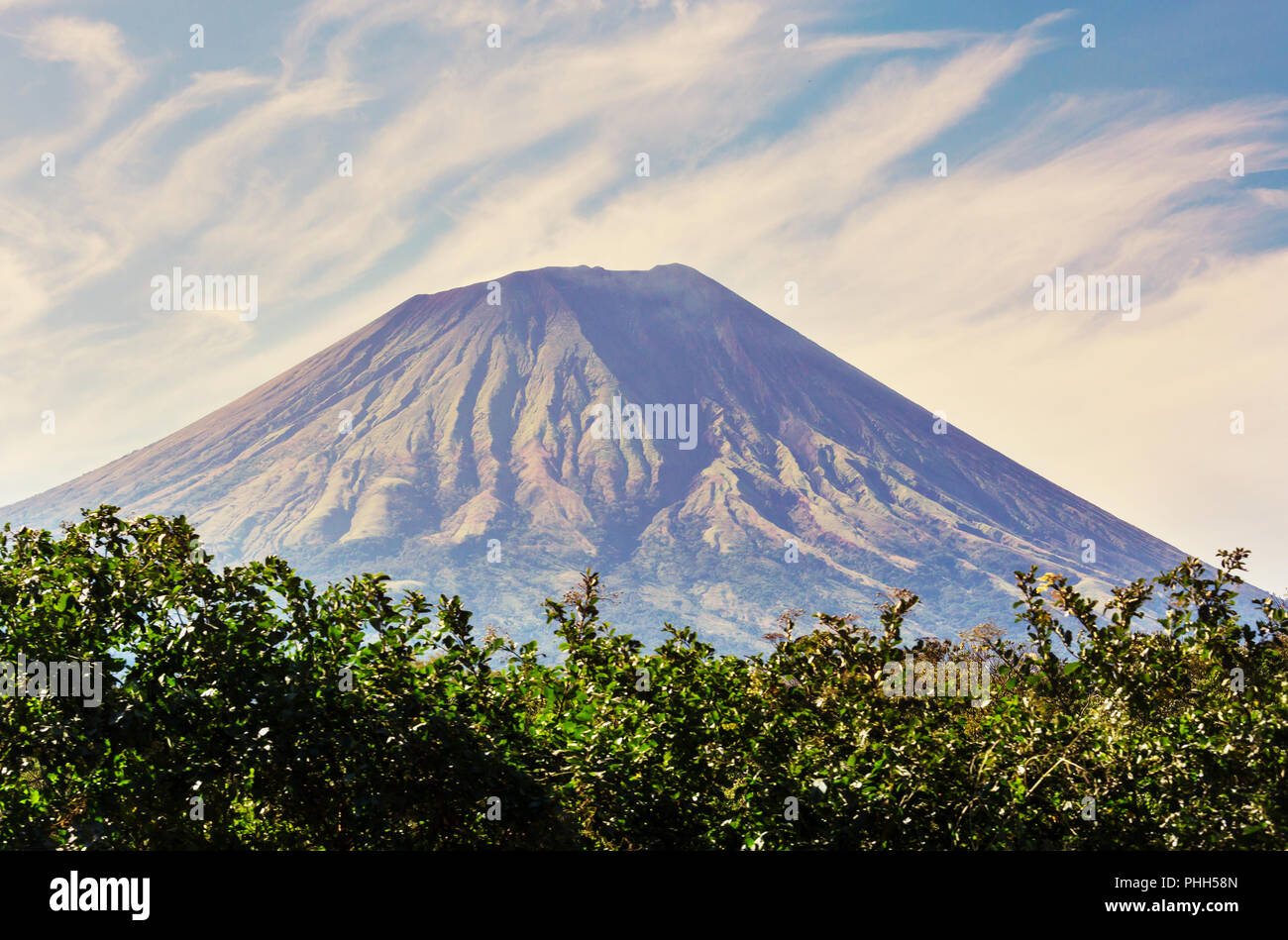 Active volcano in nicaragua hi-res stock photography and images - Alamy