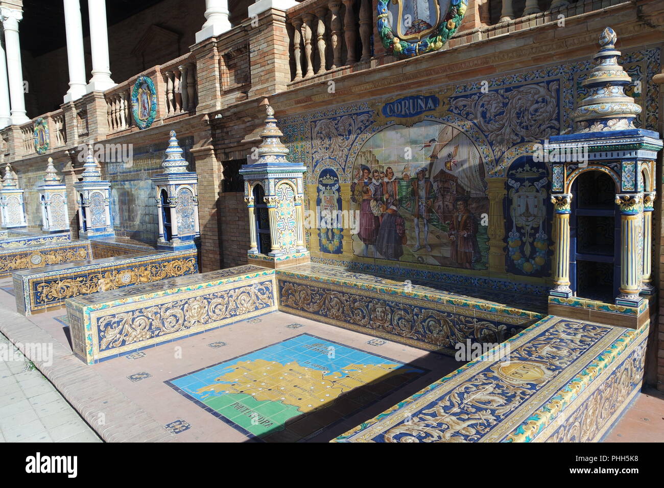 Ceramic benches in the Plaza de Espana, Sevilla Stock Photo - Alamy