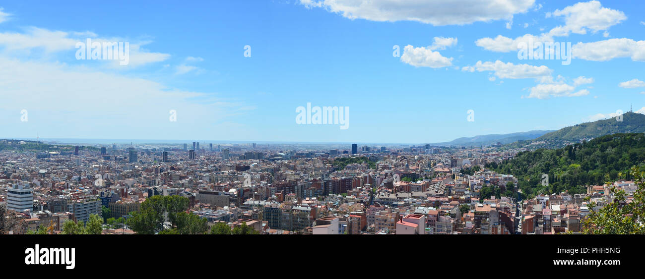 Spanish skyscraper hi-res stock photography and images - Alamy