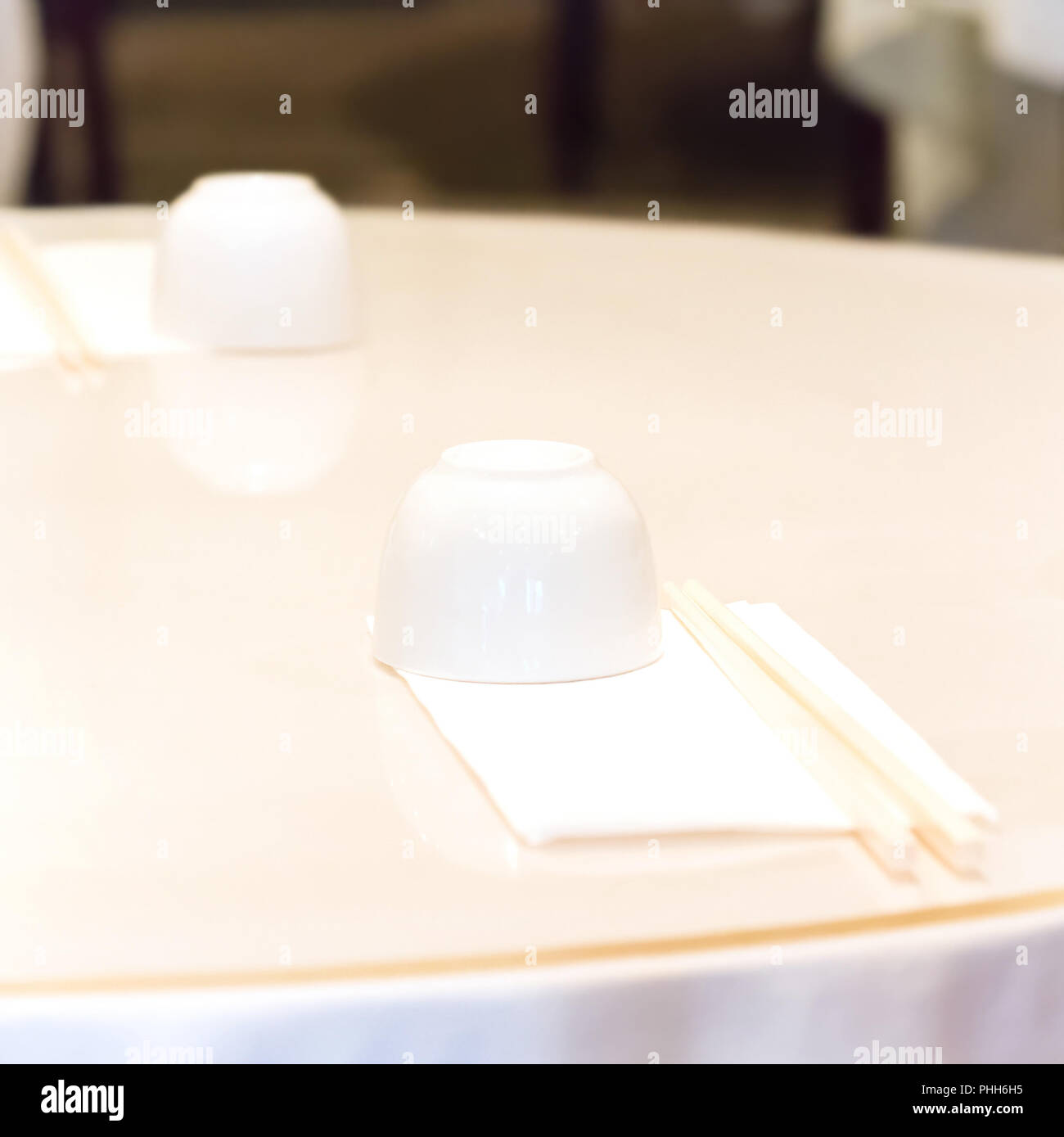 Chinese table setting hi-res stock photography and images - Alamy