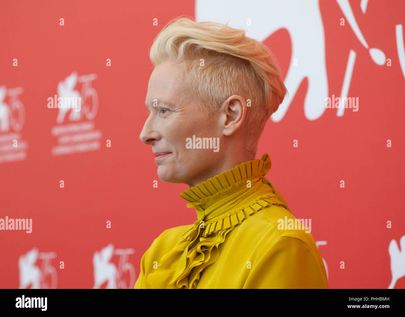 Tilda swinton venezia hi-res stock photography and images - Alamy