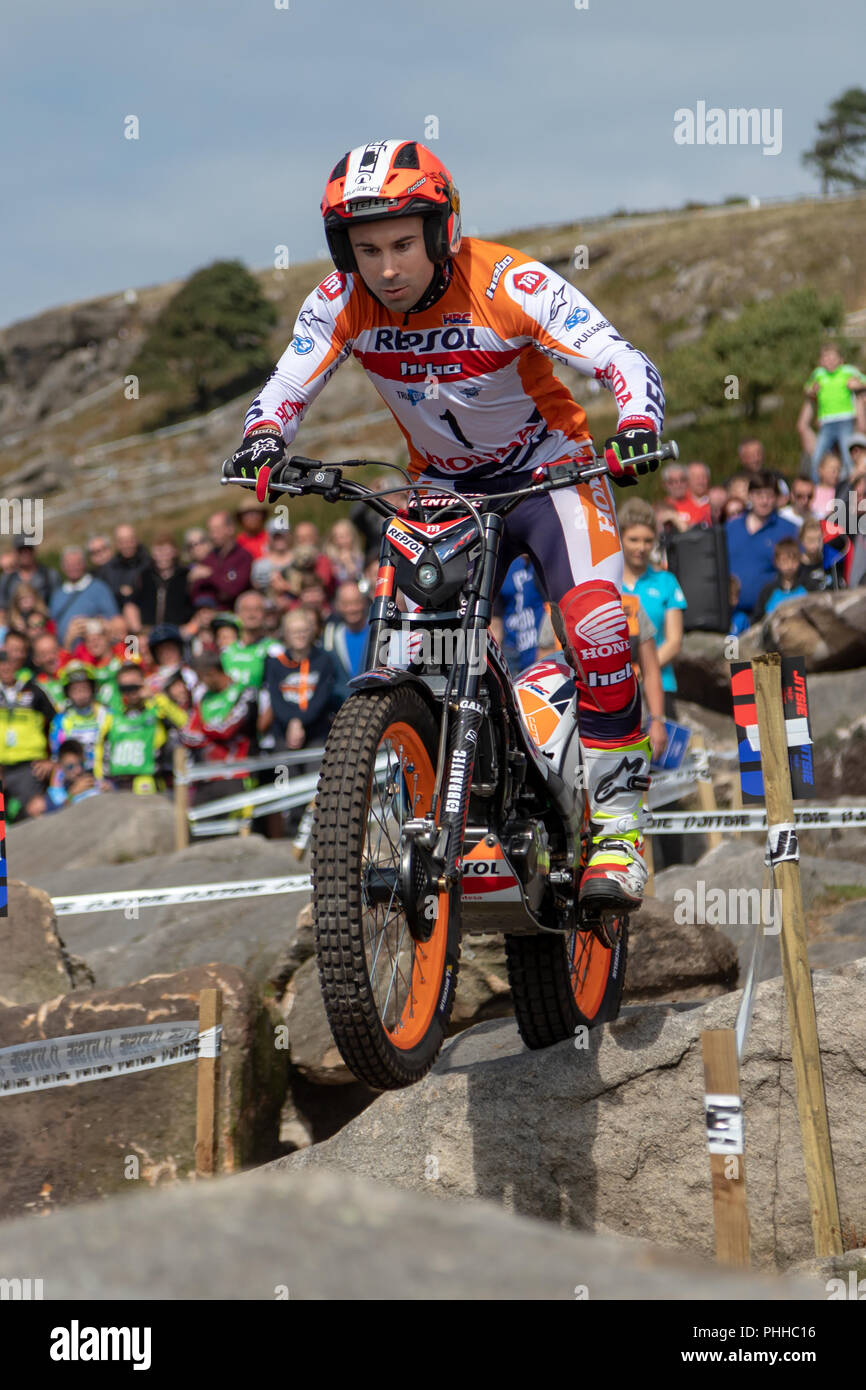 Addingham moorside hi-res stock photography and images - Alamy