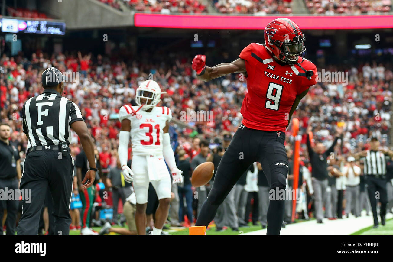 9071 red hi-res stock photography and images - Alamy