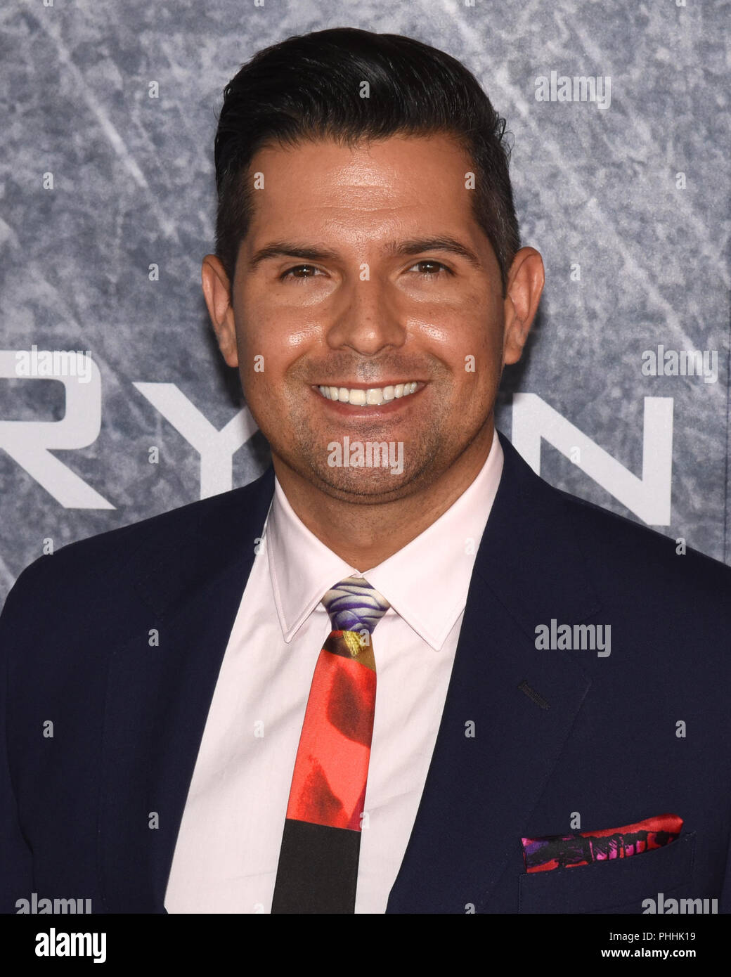 Tom clancy jack ryan hi-res stock photography and images - Alamy