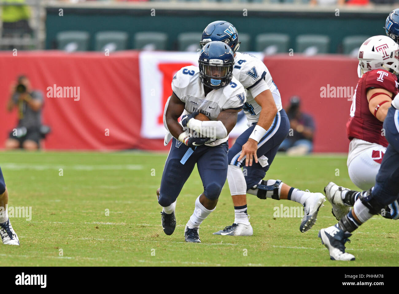 Gaping hole hi-res stock photography and images - Alamy