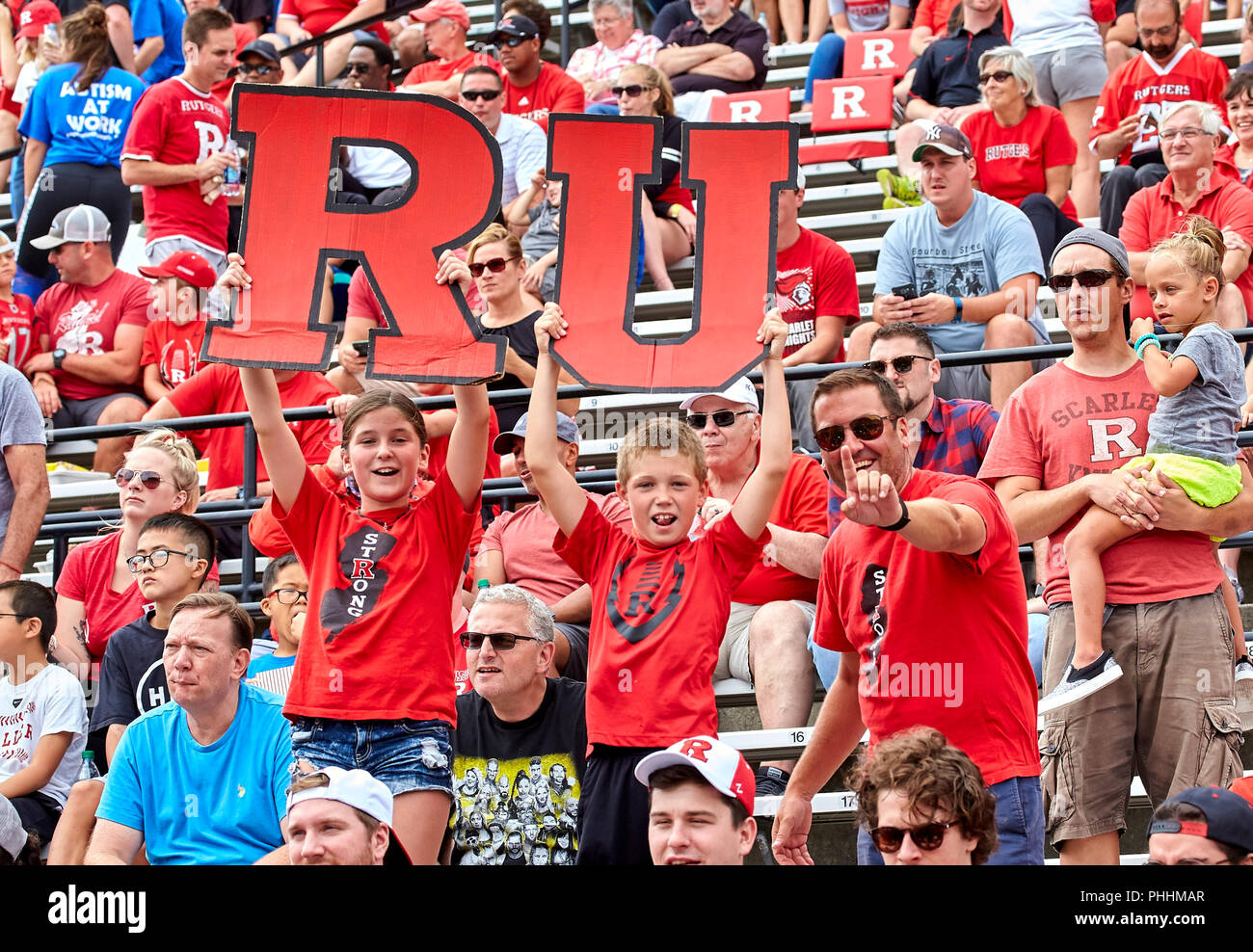 Scarlet knight fans hi-res stock photography and images - Alamy