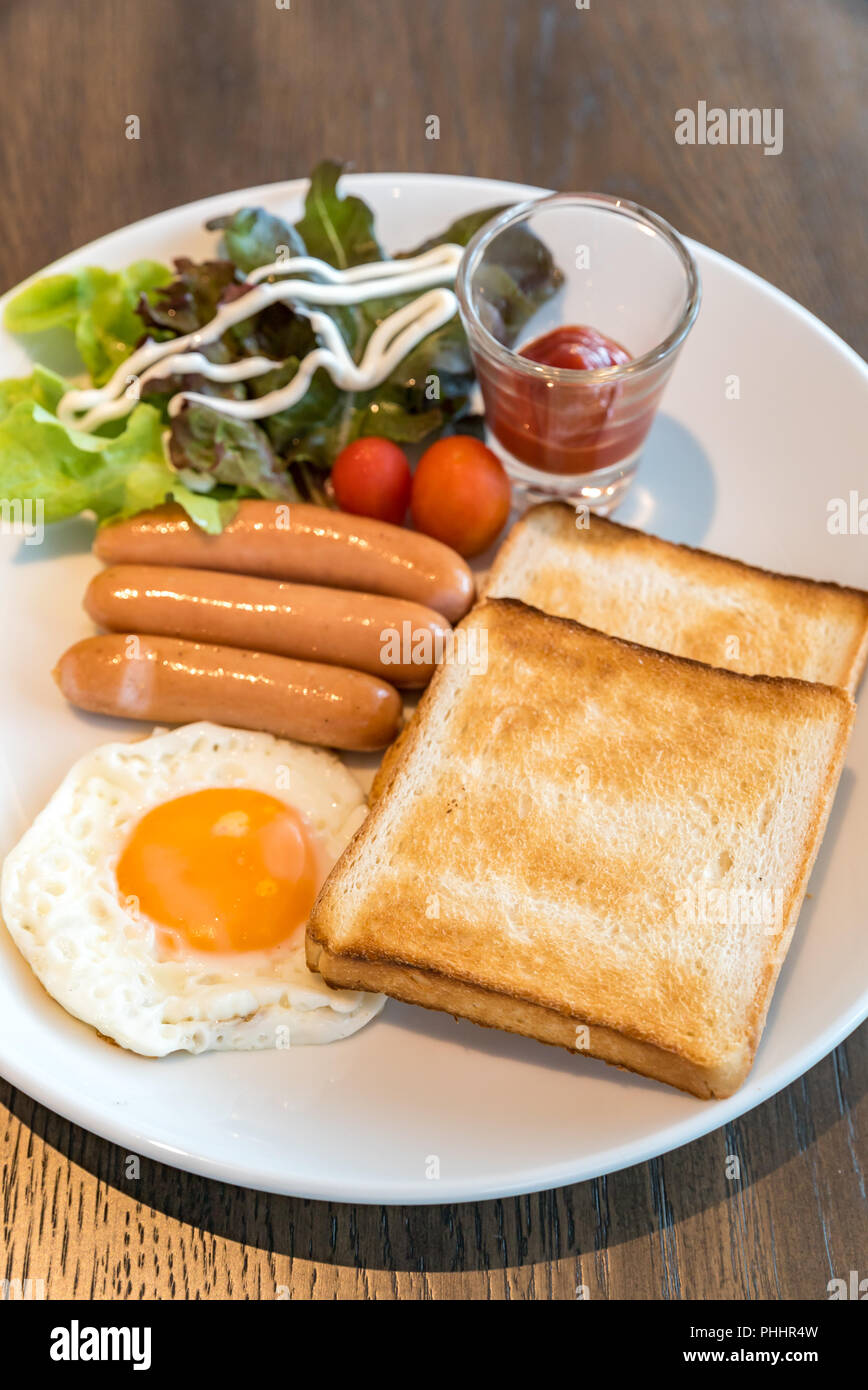 English breakfast set hi-res stock photography and images - Alamy