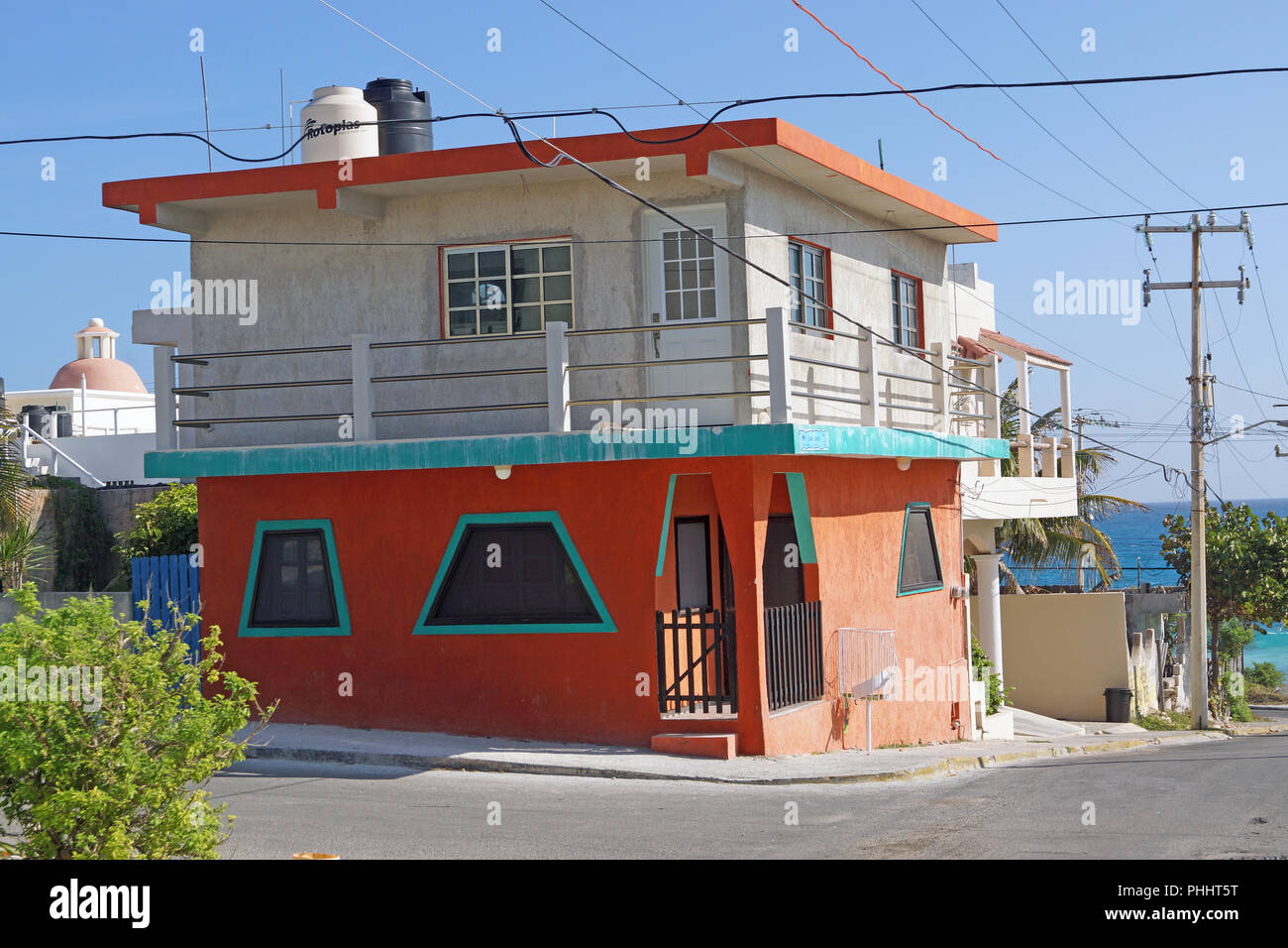 Colorful island buildings hi-res stock photography and images - Alamy