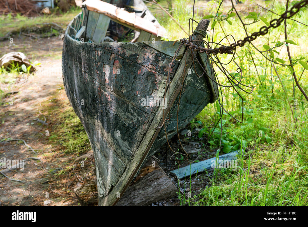 Wrecked fishing boat hi-res stock photography and images - Alamy